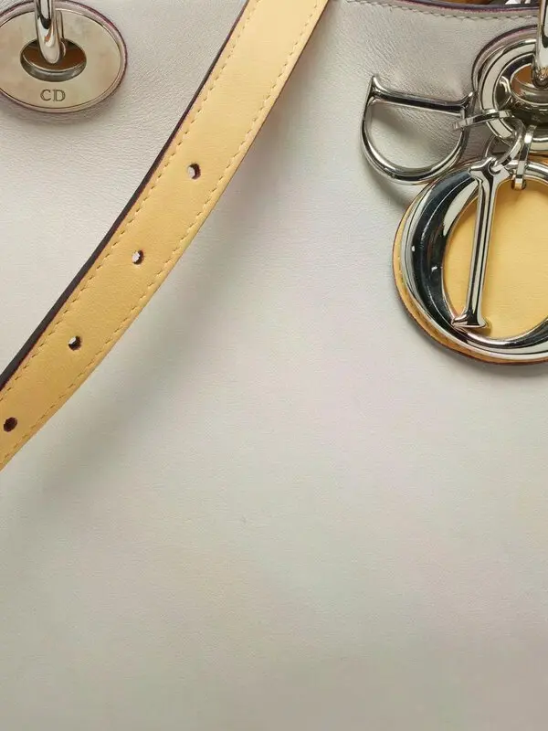 Dior Medium Diorissimo Leather Tote Bag - Neutrals