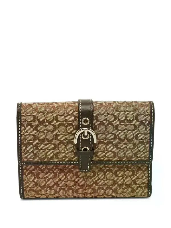 COACH Buckle Trifold Wallet - Neutrals