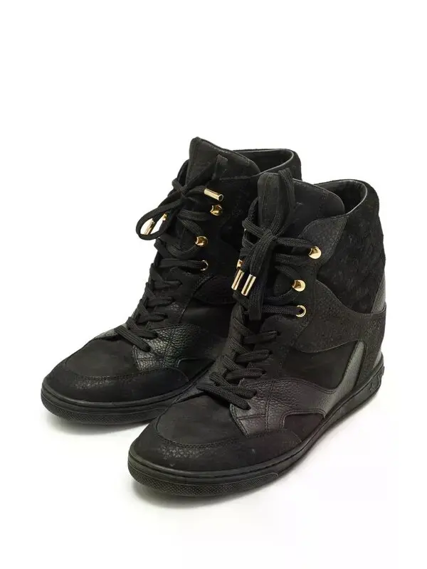 LOUIS VUITTON Monogram Sneakers