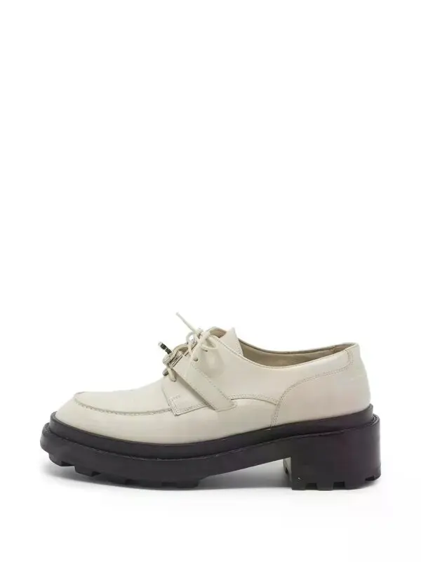 Hermès First Derby Kelly Buckle Loafers - Neutrals