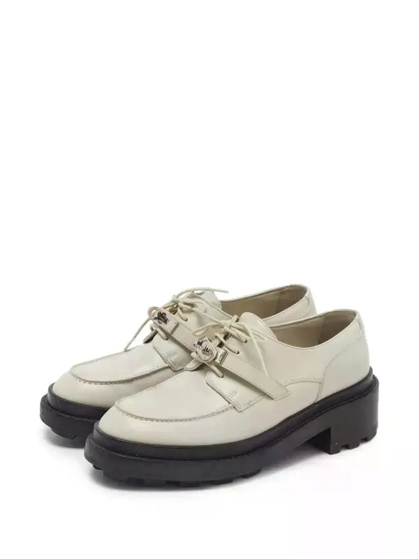 Hermès First Derby Kelly Buckle Loafers - Neutrals