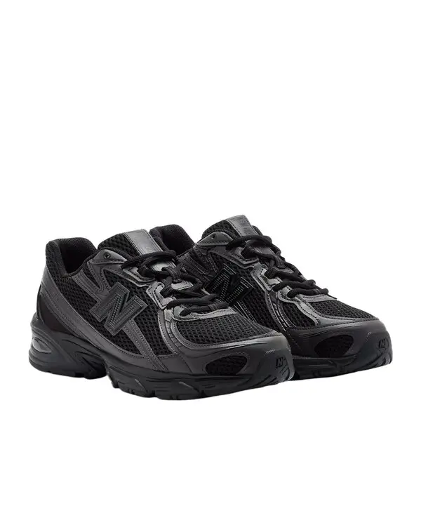 NEW BALANCE Laced Sneakers