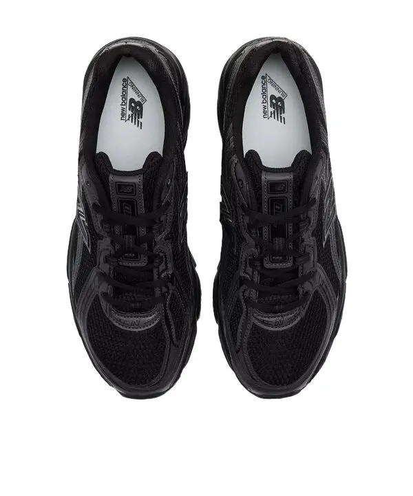NEW BALANCE Laced Sneakers