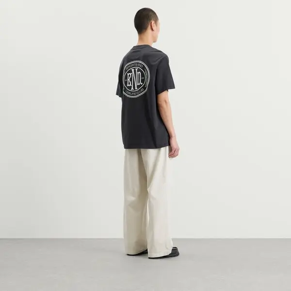 END. Sports And Leisure Club Graphic T-shirt - Cinder Black