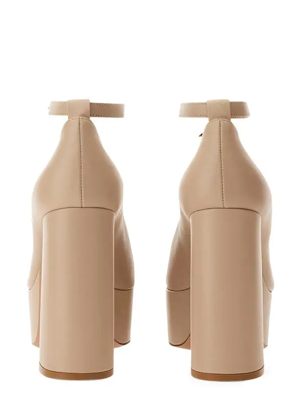 GIANVITO ROSSI Pump Manila