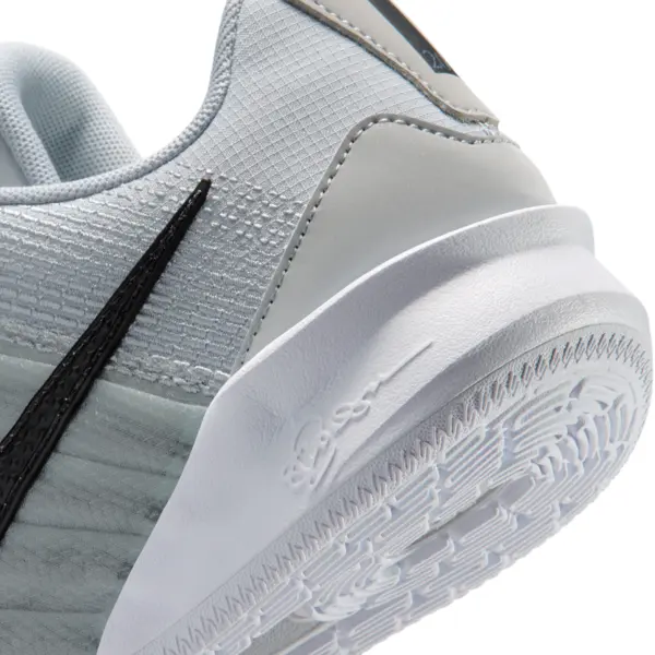 Nike Sabrina 3 Basketball Shoes - Grey