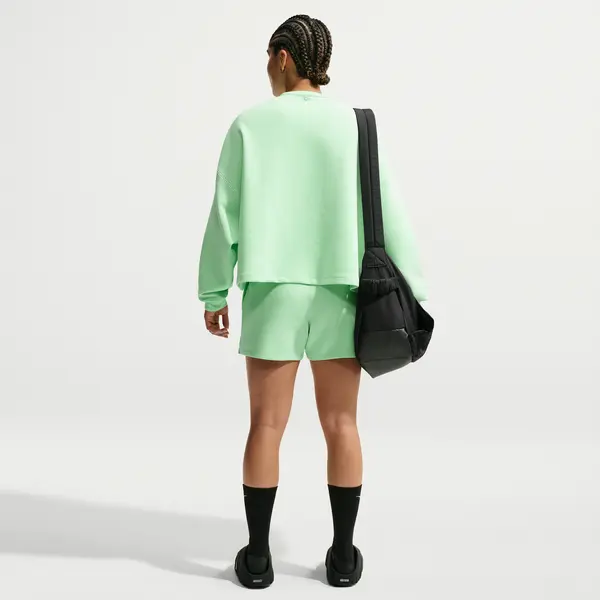 Nike Dri-fit Impossiblysoft Oversized Crew-neck Top - Green