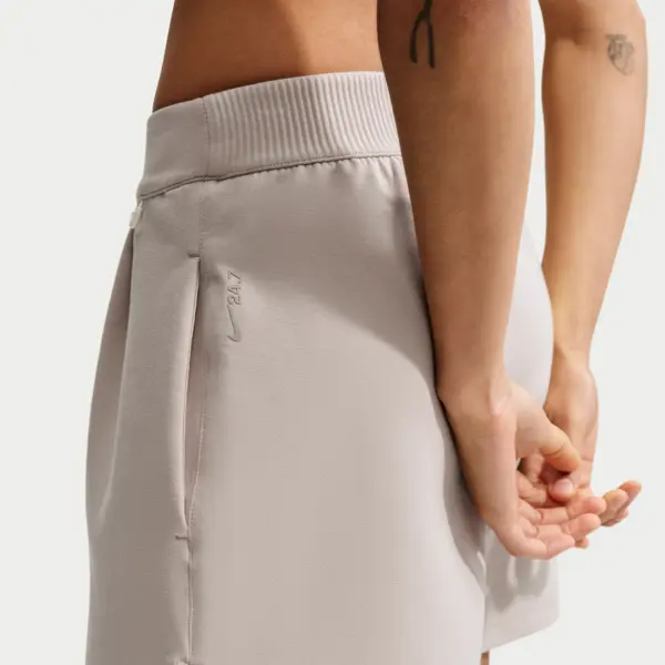 Nike Dri-fit Impossiblysoft 4" Loose Shorts - Brown