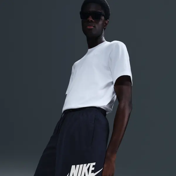 Nike Club Woven Shorts
