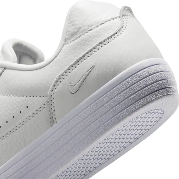 Nike Centre Athletic Sneakers
