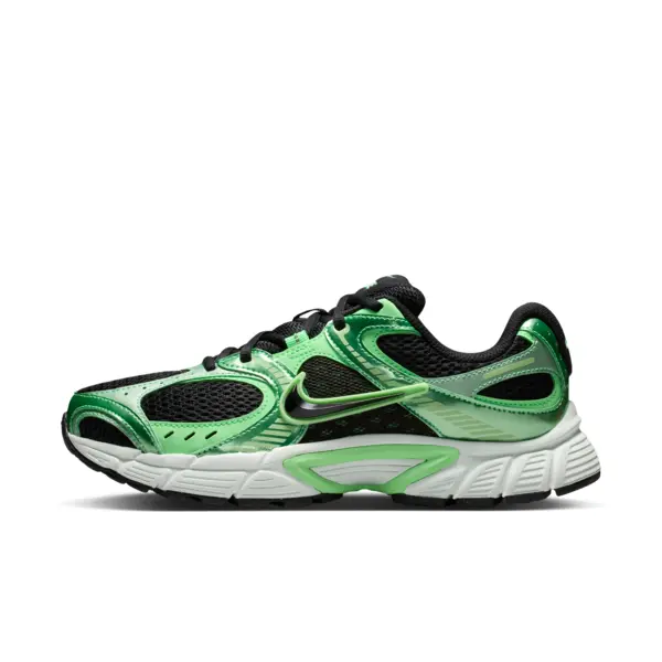 Nike V5 Rnr Athletic Sneakers - Black