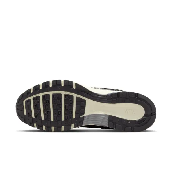 Nike P-6000 Se Athletic Sneakers