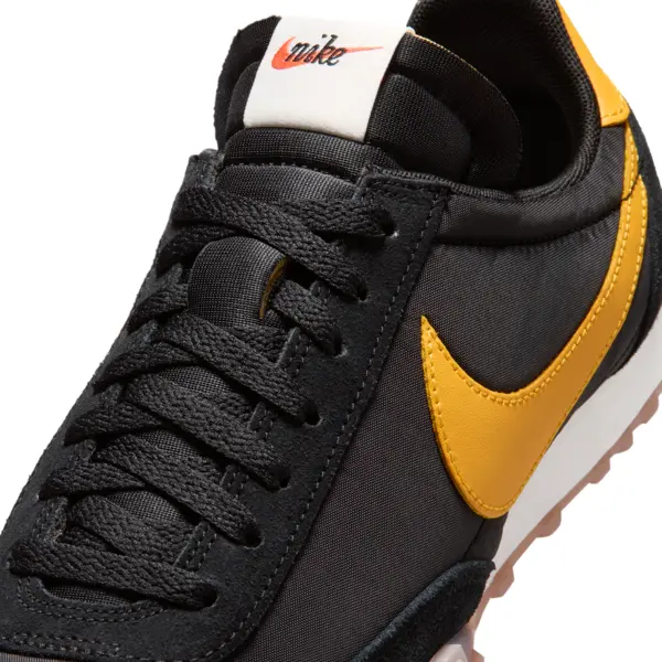 Nike Waffle Racer