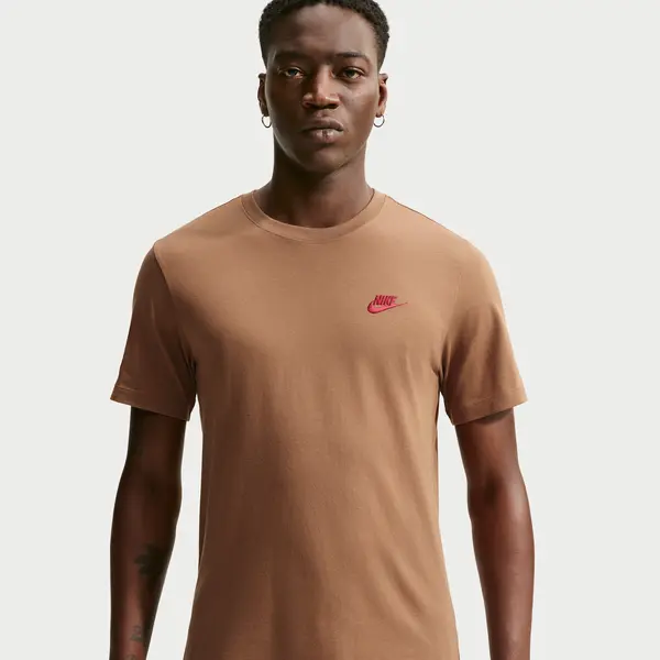 Nike Sportswear Club T-shirt - Brown