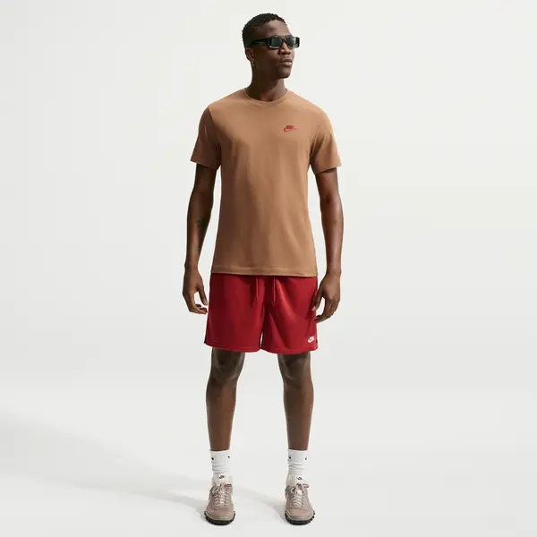 Nike Sportswear Club T-shirt - Brown