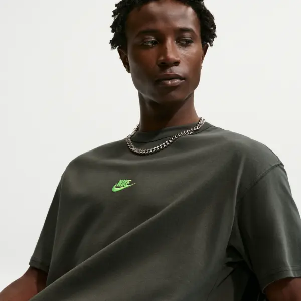Nike Sportswear Premium Essentials T-shirt - Grey
