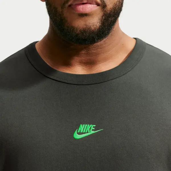 Nike Sportswear Premium Essentials T-shirt - Grey