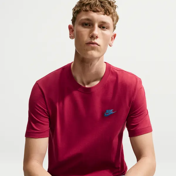 Nike Sportswear Club T-shirt - Red
