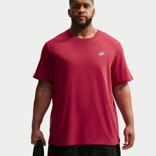 Nike Sportswear Club T-shirt - Red