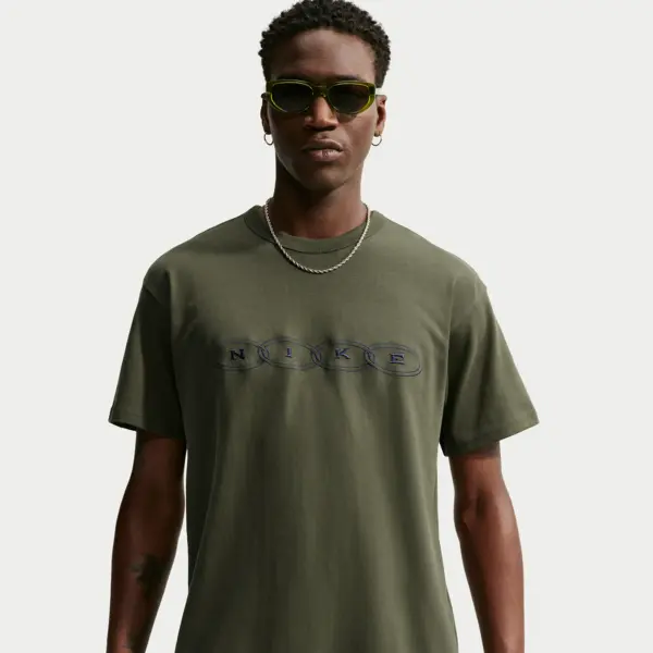 Nike Sportswear Premium Essentials T-shirt