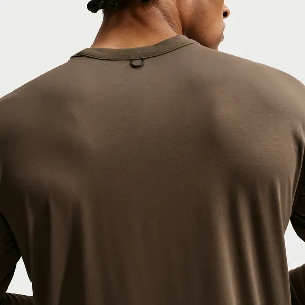 Nike 24.7 Impossiblysoft Light Dri-fit Long-sleeve Top