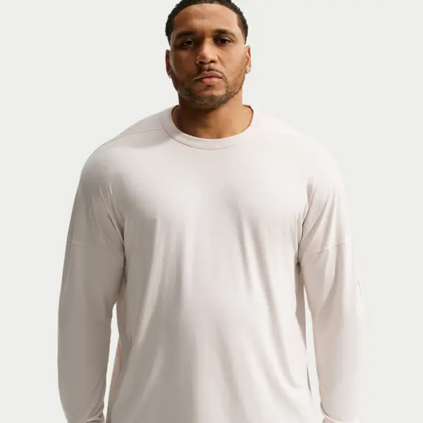 Nike 24.7 Impossiblysoft Light Long-sleeve Top