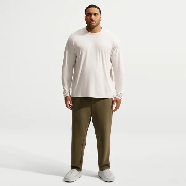 Nike 24.7 Impossiblysoft Light Long-sleeve Top