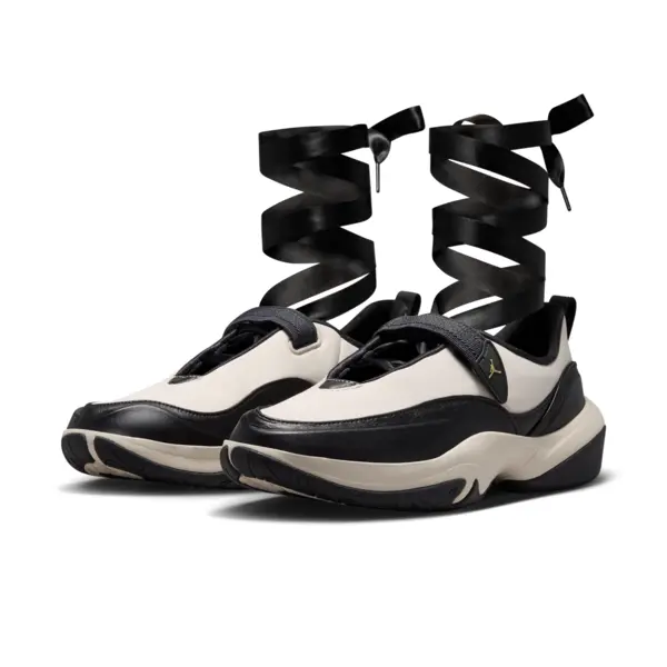 JORDAN Pointe "ballet-inspired" Footwear