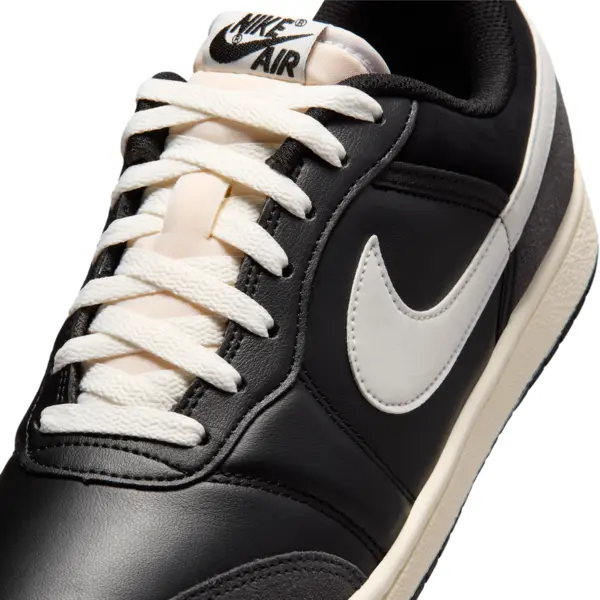 JORDAN Air Skyline Low Le Shoes