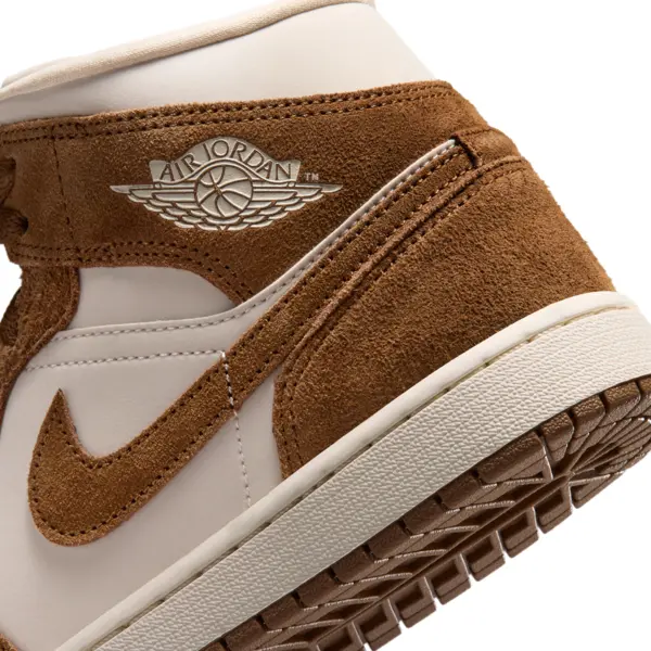 JORDAN 1 Mid Athletic Shoes