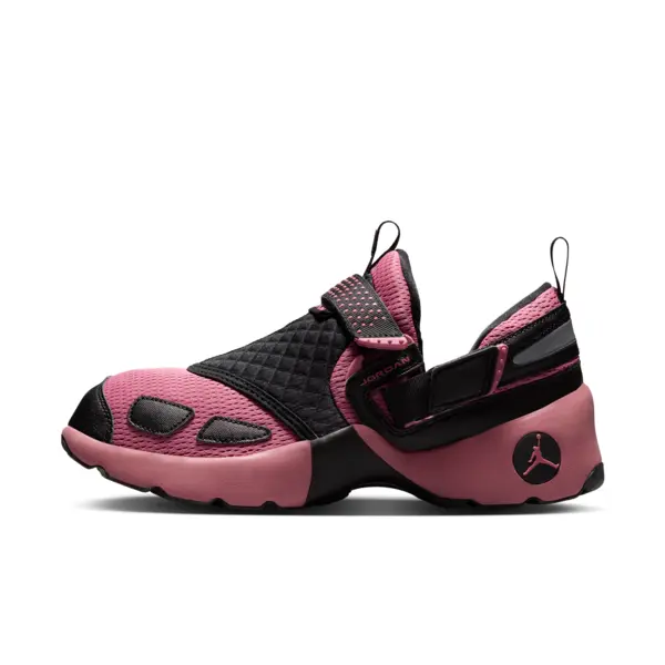 JORDAN Trunner Lx Athletic Shoes - Black