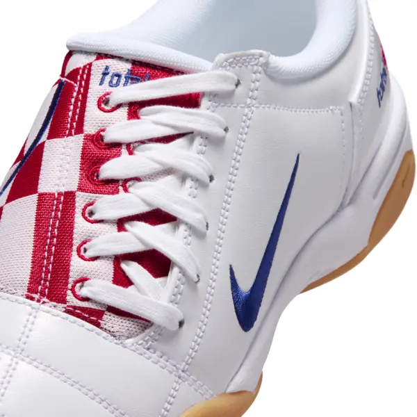 Nike Total 90 '90s Nostalgia Sneakers
