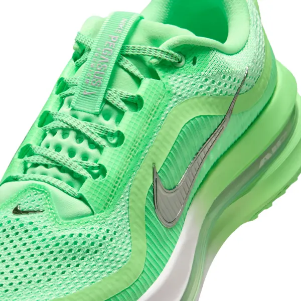 Nike Pegasus Premium Road Running Shoes - Green