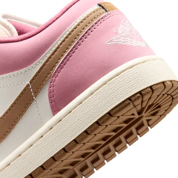 JORDAN Air 1 Low Shoes