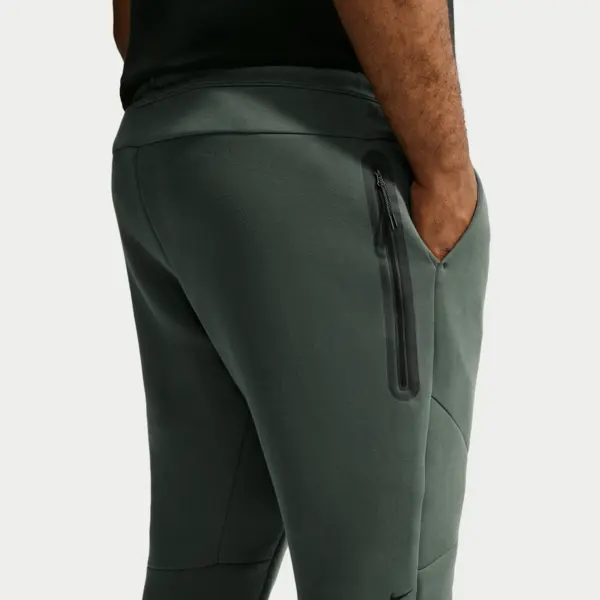 Nike Tech Fleece Jogger Pants
