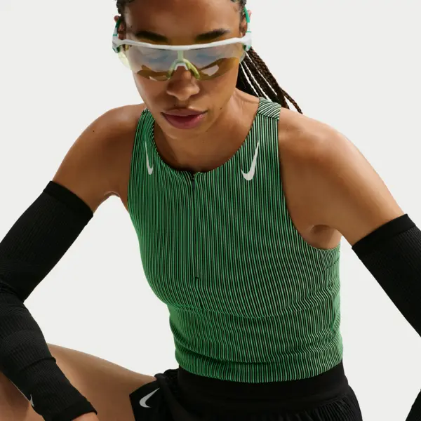 Nike Aeroswift Dri-fit Adv Cropped Running Tank Top - Green