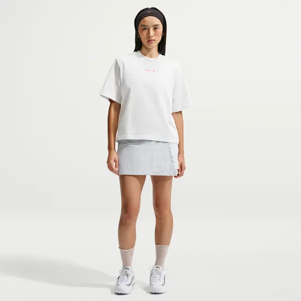 Nike Classic Loose T-shirt - White