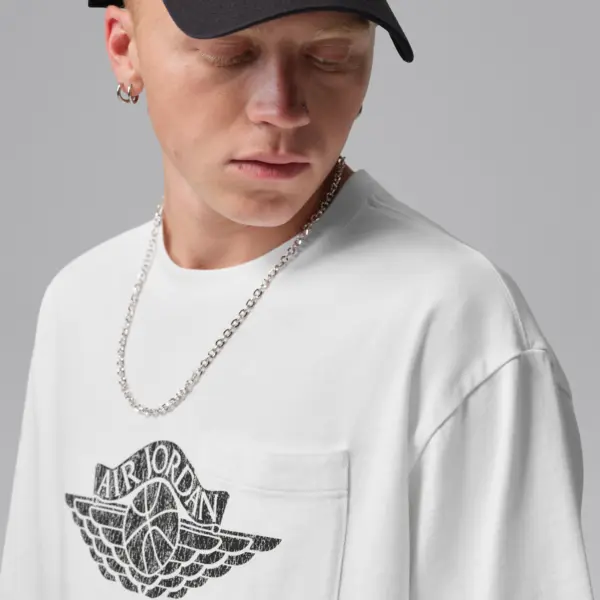 JORDAN Flight Essentials Pocket T-shirt