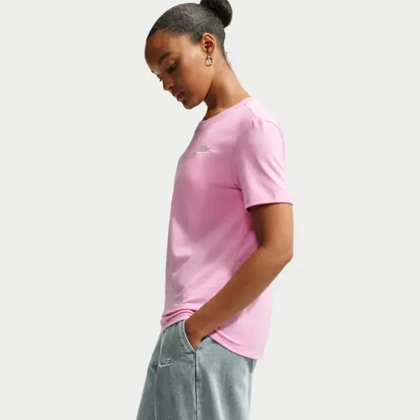 Nike Club Essentials T-shirt - Pink