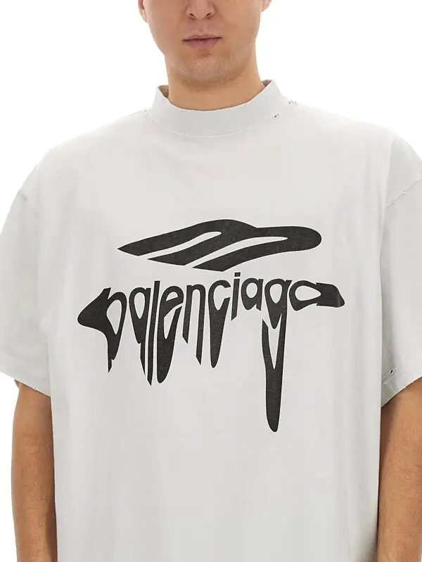 Balenciaga Oversize Graphic T-shirt - White