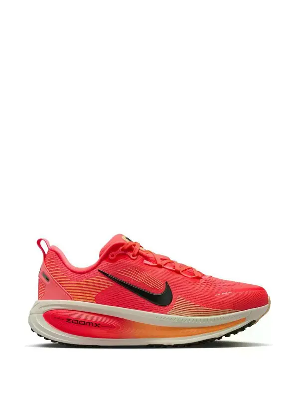 Nike Vomero 18 Sneakers - Orange