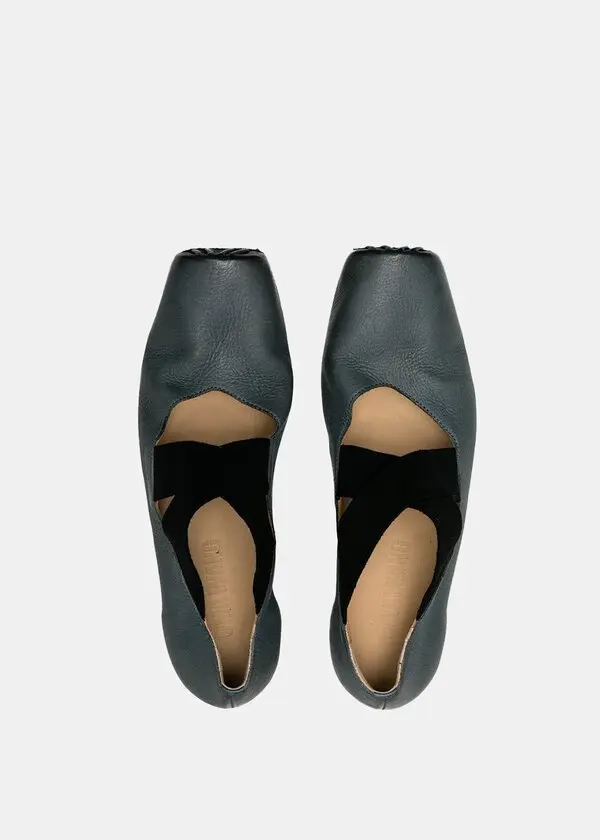 UMA WANG Cross-strap Flats