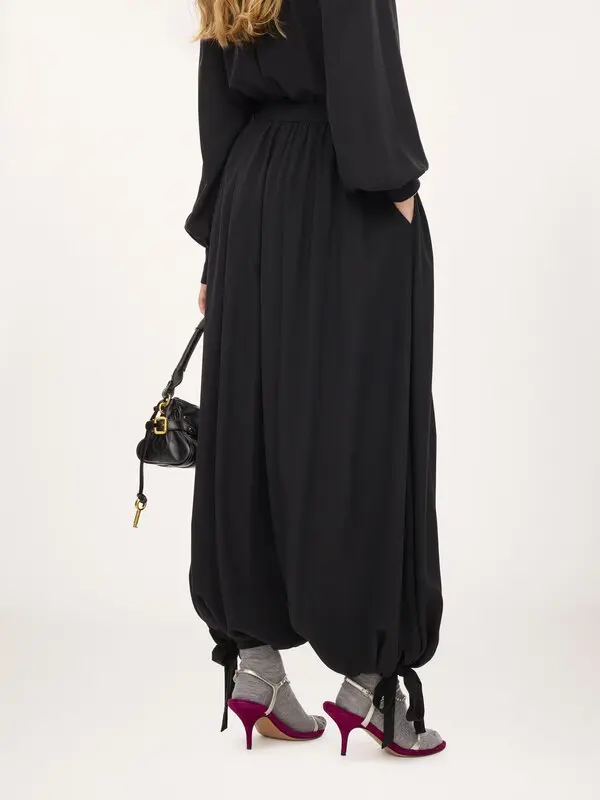 Chloé Fluid Pleated Pants With Knot Detailing - Black