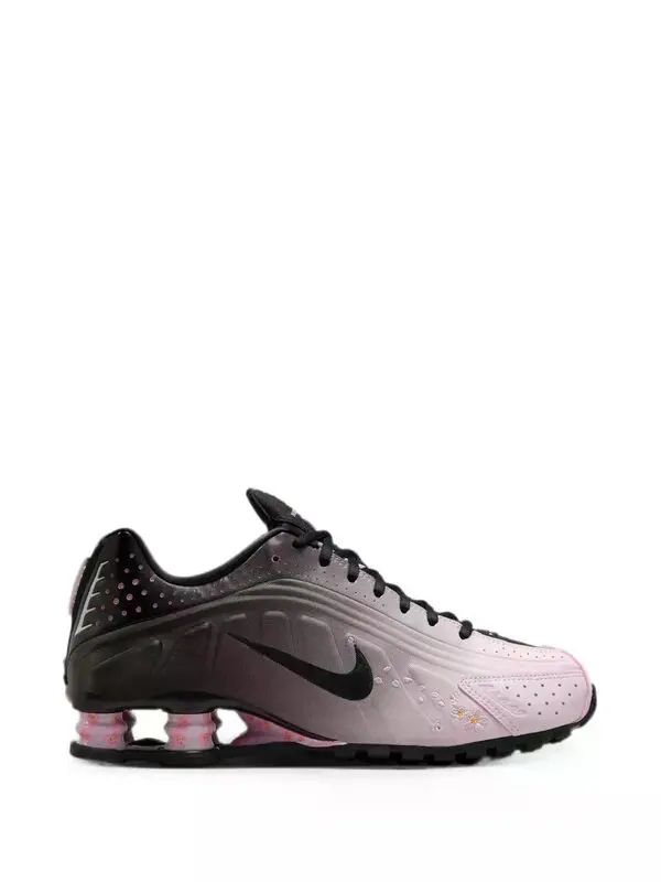 Nike Shox R4 Sneakers