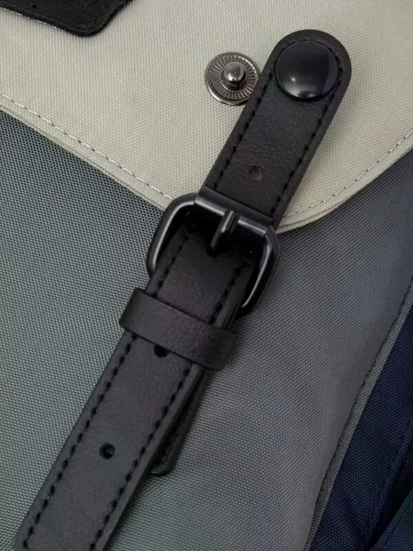 DOUGHNUT Buckle-fastening Backpack