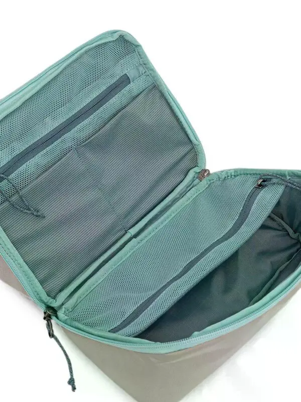 COTOPAXI Logo Patch Zip-around Makeup Bag With Top Handle - Grey