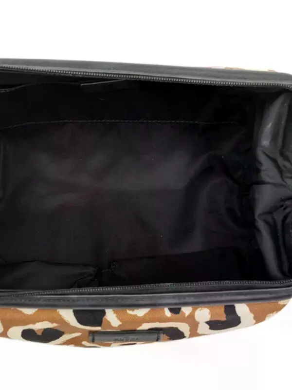 Gucci 2000-2015 Leopard Print Canvas Pouch