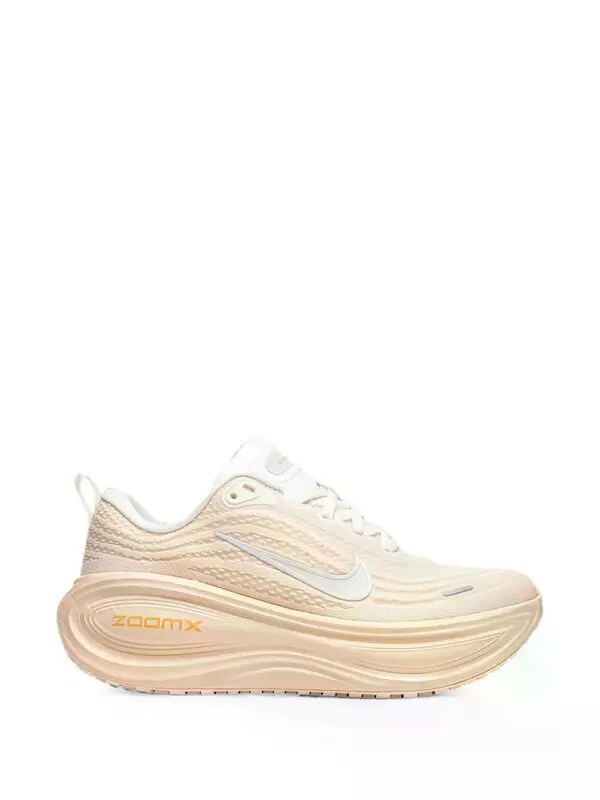 Nike Vomero Plus Sneakers