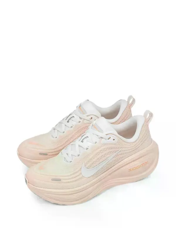 Nike Vomero Plus Sneakers