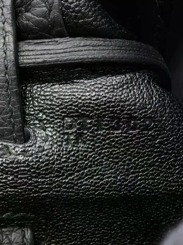Hermès 2019 25 Kelly Two-way Handbag - Black